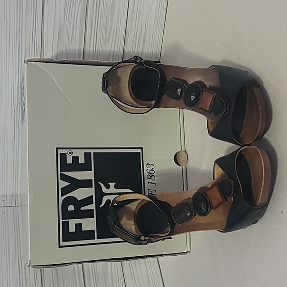 Frye | Shoes | New Frye Black Dolly Jeweled Strip Wooden Heels Sz7 ...